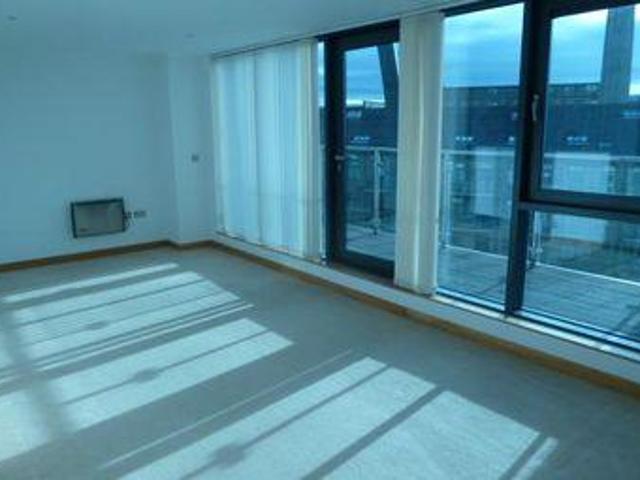 2 Bedrooms Flat for rent in Vm1, Salts Mill Road, Shipley BD17