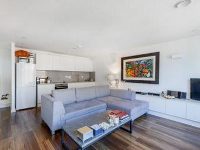 2 Bedrooms Flat for rent in Vauxhall Bridge Road, London SW1V