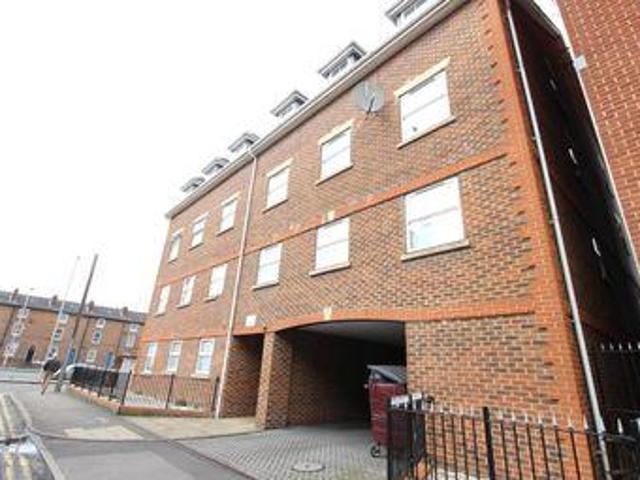 2 Bedrooms Flat for rent in Vachel Road, Reading RG1