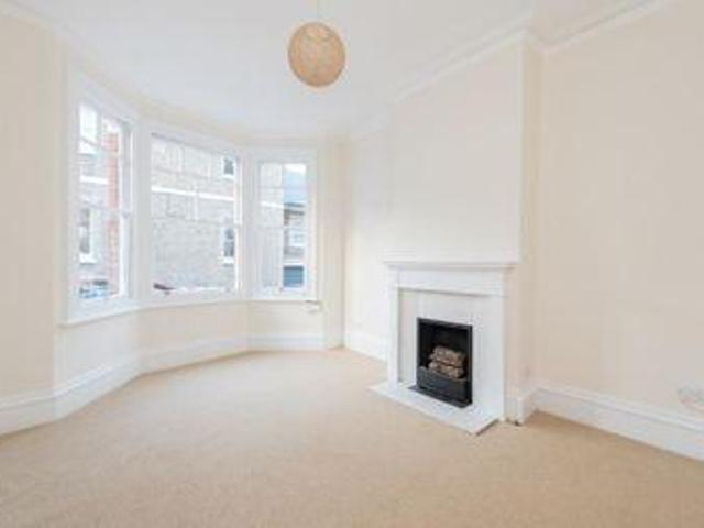 2 Bedrooms Flat for rent in Vale Of Health, Hampstead, London NW3
