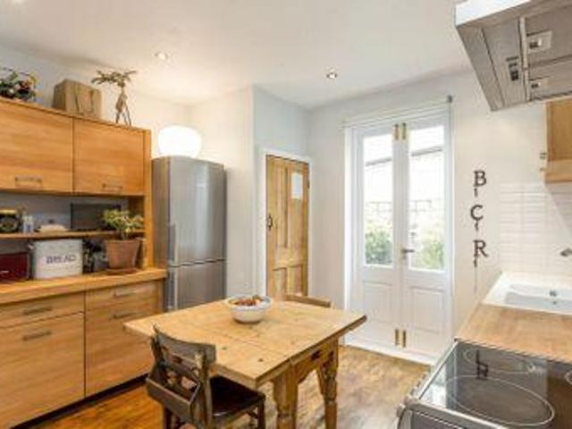 2 Bedrooms Flat for rent in Valetta Road, London W3