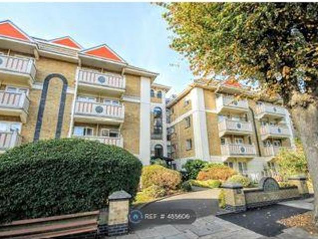 2 Bedrooms Flat for rent in Vanbrugh Court, Hove BN3