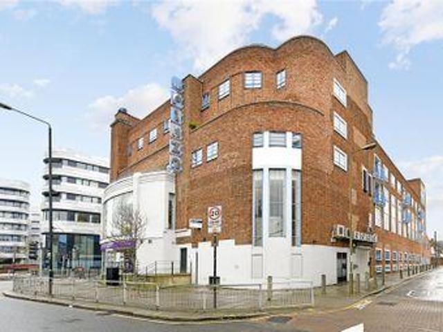 2 Bedrooms Flat for rent in Vanbrugh Hill, London SE10