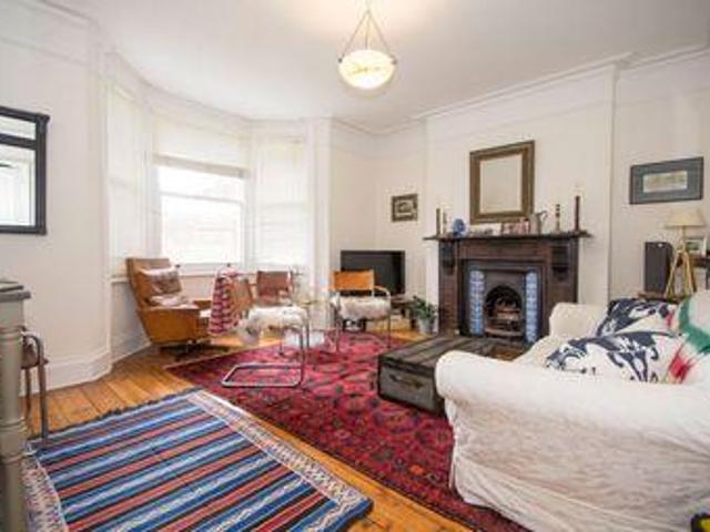 2 Bedrooms Flat for rent in Venn Street, London SW4