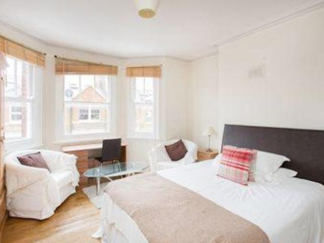 2 Bedrooms Flat for rent in Vera Road, London SW6