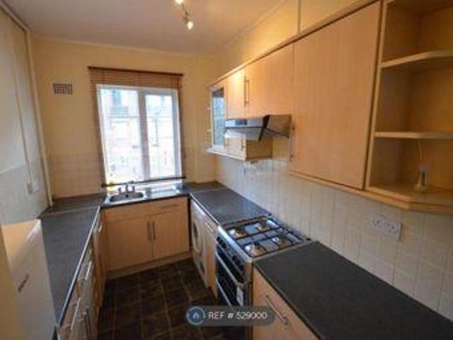 2 Bedrooms Flat for rent in Verdant Court, London SE6