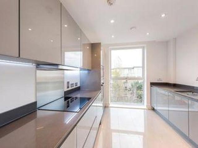 2 Bedrooms Flat for rent in Verdant House, Levett Square TW9