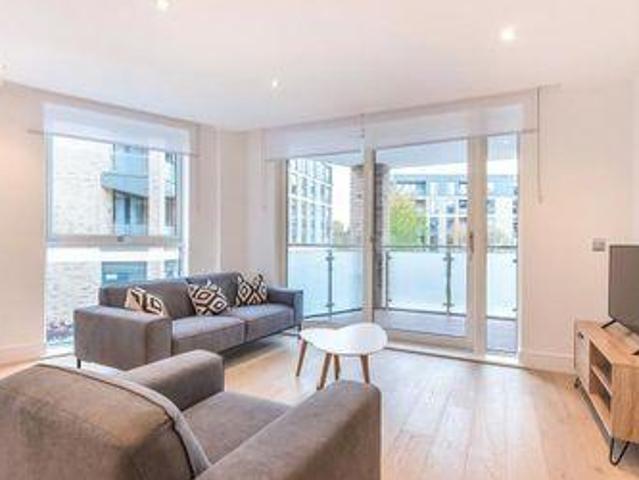 2 Bedrooms Flat for rent in Verdant House, Levett Square TW9