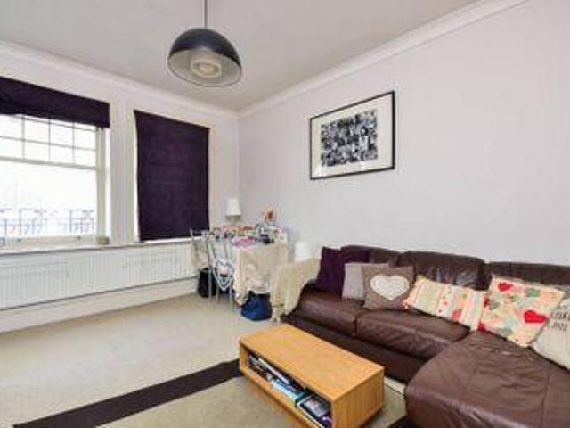 2 Bedrooms Flat for rent in Vereker Road, Barons Court W14