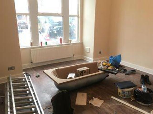 2 Bedrooms Flat for rent in Very Near Woodhurst Road Area, Acton W3