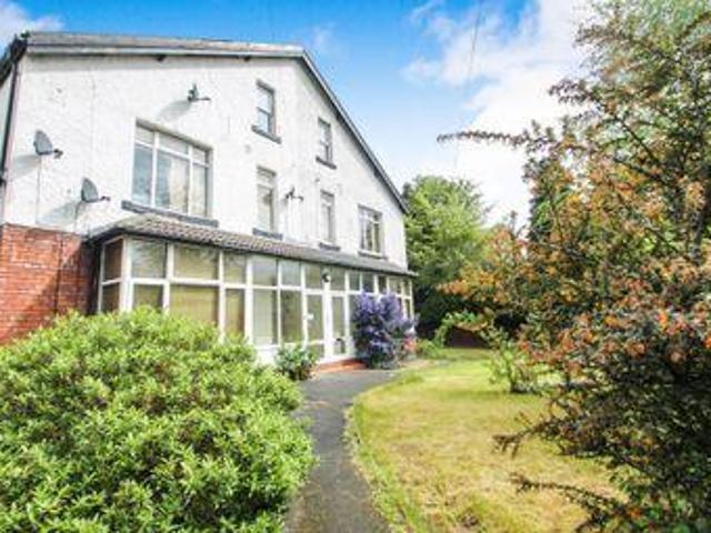 2 Bedrooms Flat for rent in Vesper Road, Kirkstall, Leeds LS5
