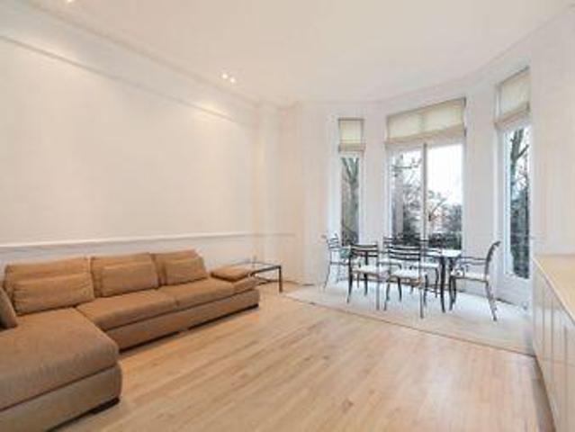 2 Bedrooms Flat for rent in Vicarage Gate, London W8