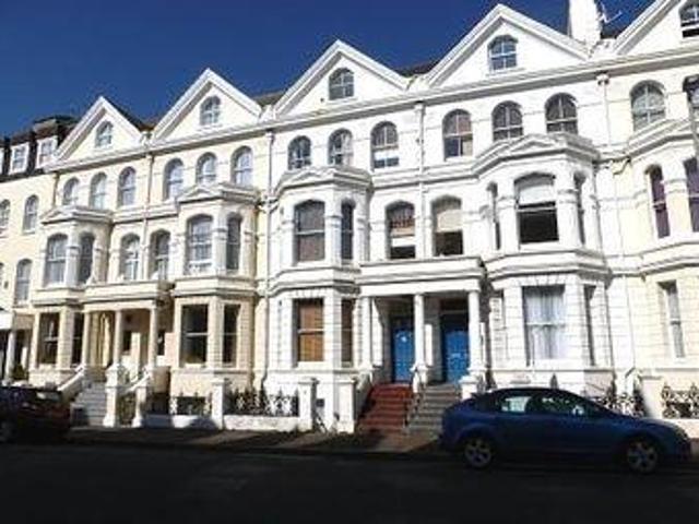 2 Bedrooms Flat for rent in Victoria Court, Burlington Place, Eastbourne BN21
