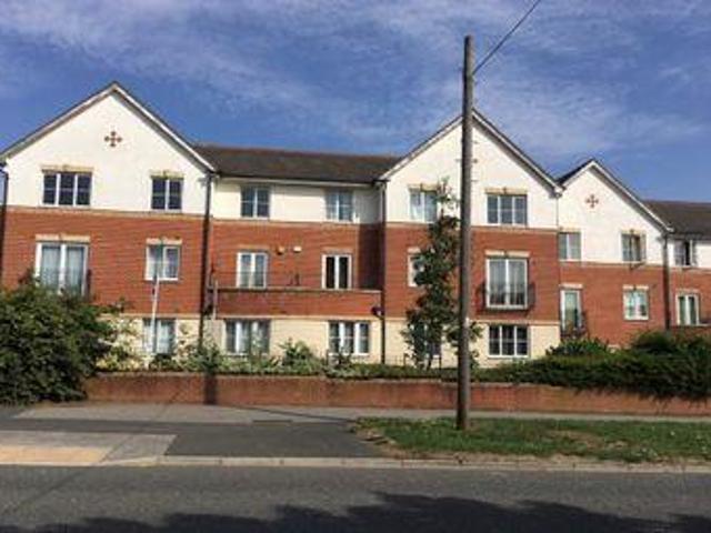 2 Bedrooms Flat for rent in Victoria Court, Off Barwick Road, Leeds LS15