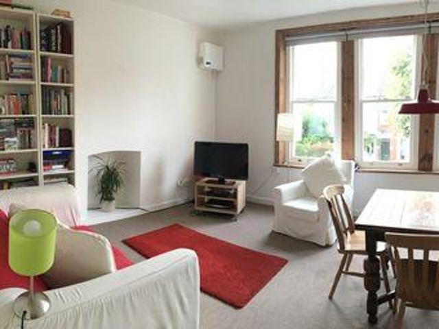 2 Bedrooms Flat for rent in Victoria Road, London NW6