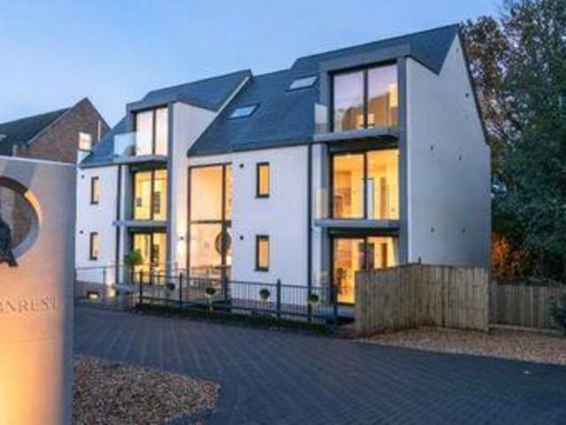 2 Bedrooms Flat for rent in Victoria Road, Malvern WR14