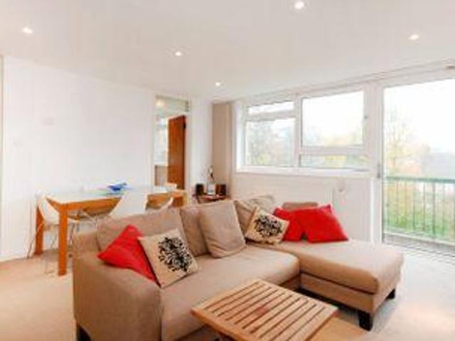 2 Bedrooms Flat for rent in Viewfield Road, West Hill SW18