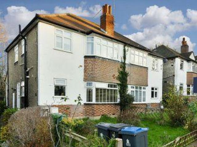 2 Bedrooms Flat for rent in Villiers Close, Surbiton KT5