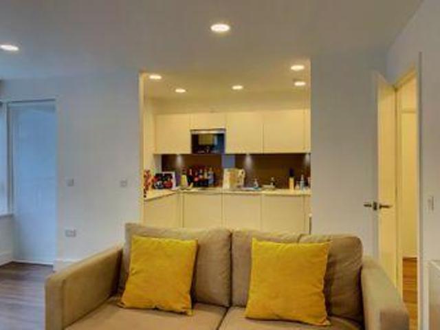 2 Bedrooms Flat for rent in Xchange Point, Market Road, Islington N7