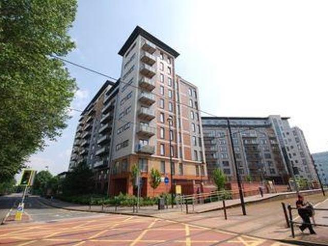 2 Bedrooms Flat for rent in Xq7, Salford M5