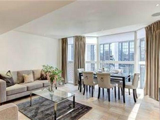 2 Bedrooms Flat for rent in Young Street, Kensington, London W8