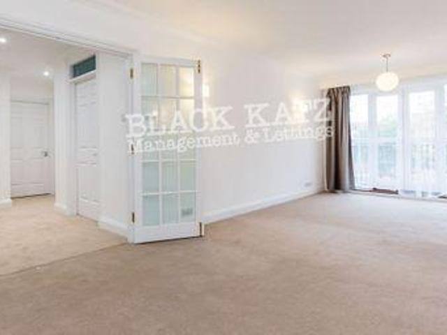 2 Bedrooms Flat for rent in York Way, London N7