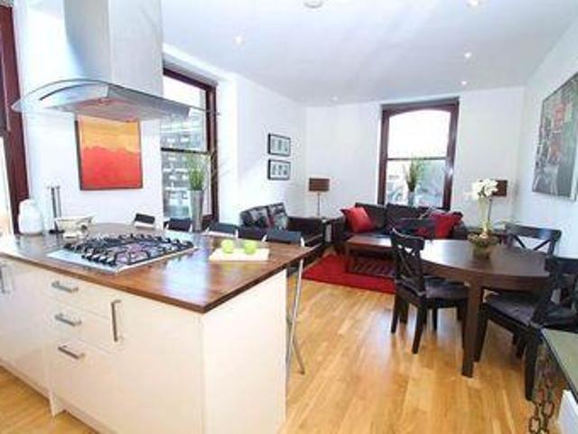 2 Bedrooms Flat for rent in York Road, Clapham Junction, London SW11