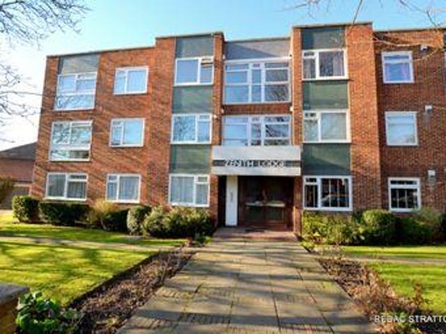 2 Bedrooms Flat for rent in Zenith Lodge, Etchingham Park Road, Finchley, London N3