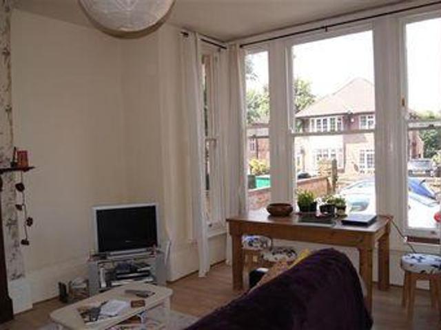 2 Bedrooms Flat for rent in Zulla Road, Nottingham NG3