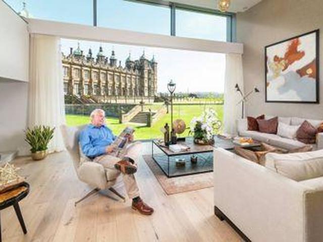 2 Bedrooms Flat for sale in ´´3 22 The Crescent´´ at West Coates, Edinburgh EH12