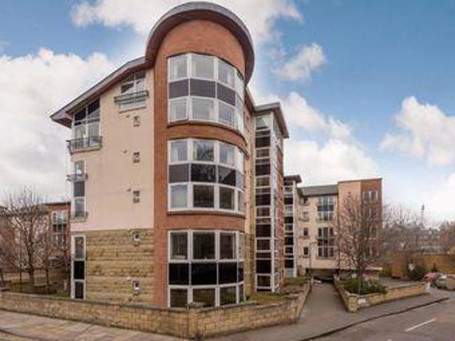 2 Bedrooms Flat for sale in 1/14 Ann Terrace, Abbeyhill EH8