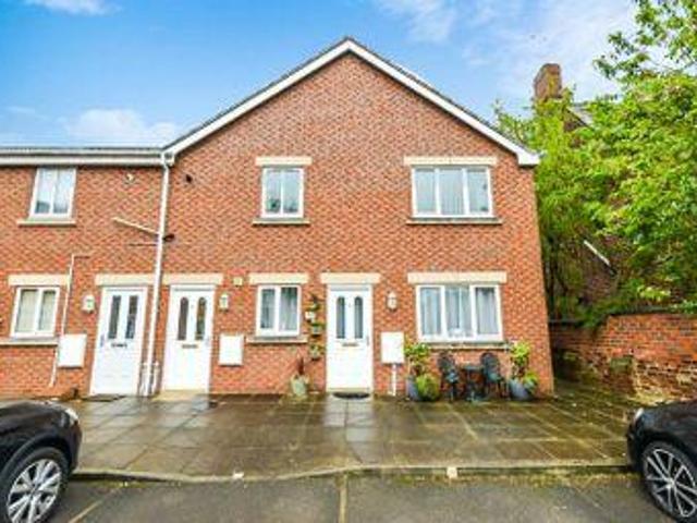 2 Bedrooms Flat for sale in 11 School Court, Normanton WF6