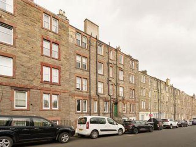 2 Bedrooms Flat for sale in 12/6 Kings Road, Edinburgh EH15