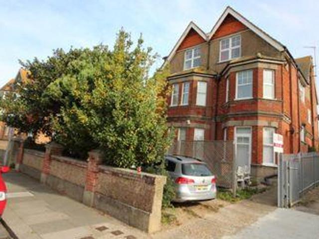 2 Bedrooms Flat for sale in 12 Cranfield Road, Bexhill On Sea TN40