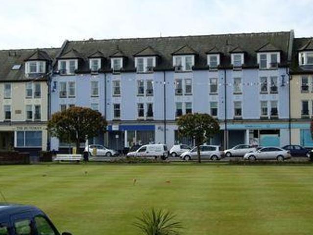 2 Bedrooms Flat for sale in 13 Victoria Place, Rothesay, Isle Of Bute PA20