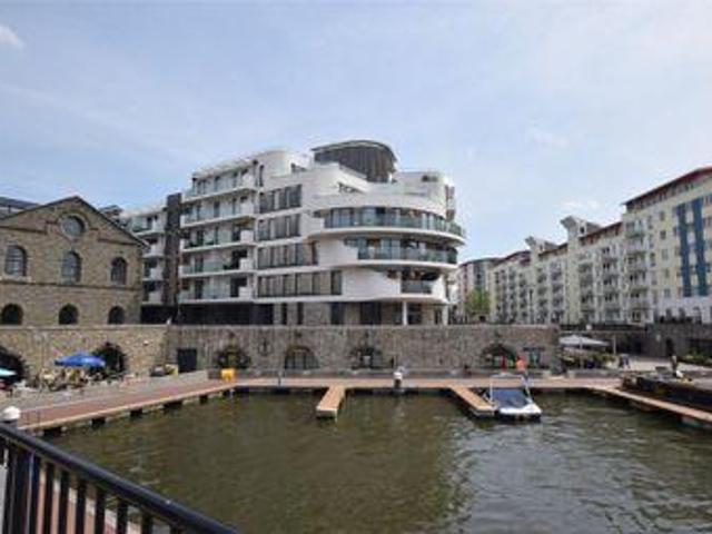 2 Bedrooms Flat for sale in 140 Invicta, Millennium Promenade, Bristol BS1