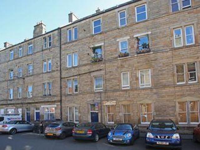 2 Bedrooms Flat for sale in 17/6 Milton Street, Abbeyhill, Edinburgh EH8