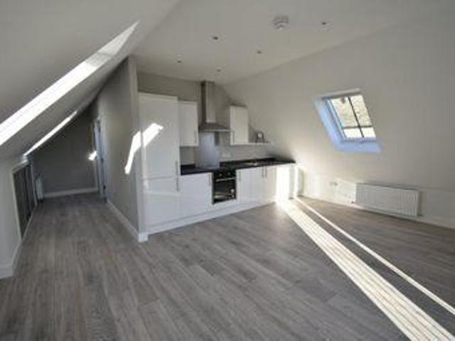 2 Bedrooms Flat for sale in 19A H High Street, Dunfermline KY12