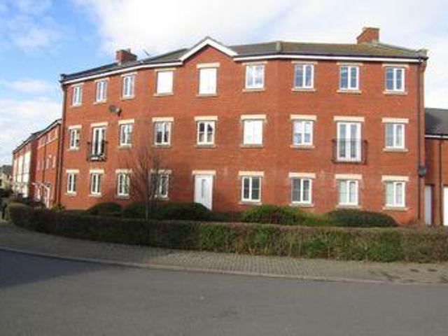 2 Bedrooms Flat for sale in 1 Clatworthy Drive, Hengrove, Bristol BS14