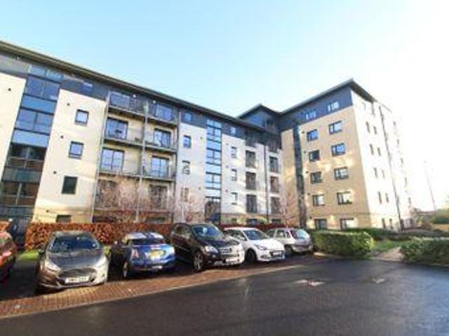 2 Bedrooms Flat for sale in 1 Flat 5 Newhaven Road, Edinburgh EH6