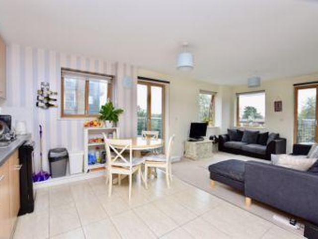 2 Bedrooms Flat for sale in 1 Holford Way, Putney SW15