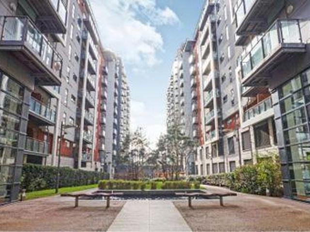 2 Bedrooms Flat for sale in 1 Hornbeam Way, Manchester M4
