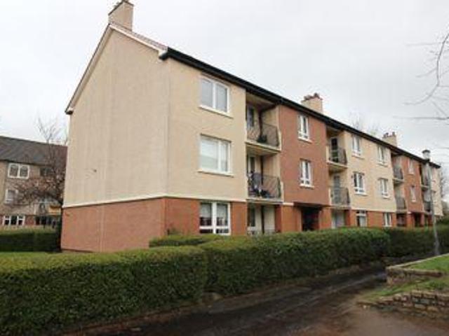 2 Bedrooms Flat for sale in 2/1 8 Lesmuir Place, Glasgow G14