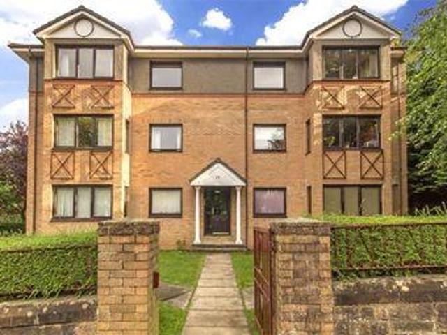 2 Bedrooms Flat for sale in 2/2, Maxwell Drive, Glasgow, Lanarkshire G41