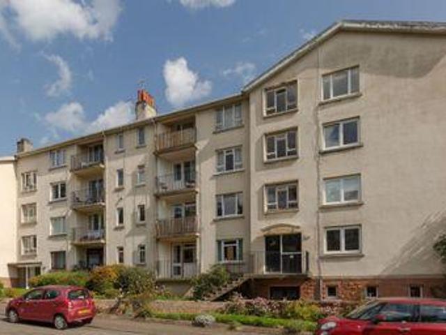 2 Bedrooms Flat for sale in 25/10 Craighall Road, Edinburgh EH6
