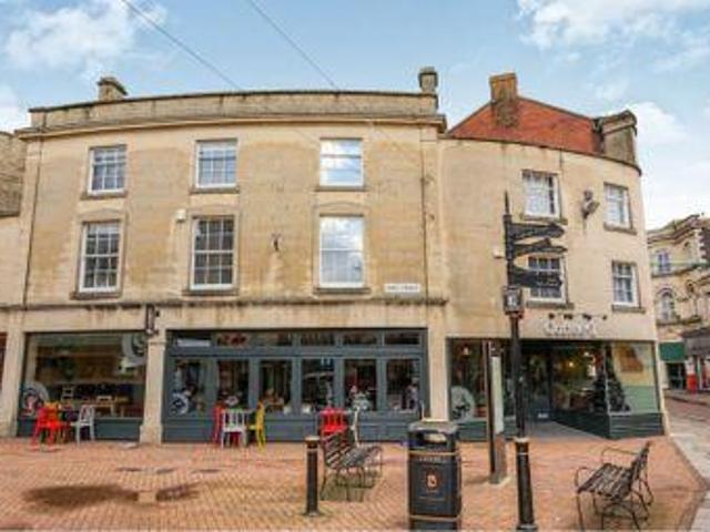 2 Bedrooms Flat for sale in 25 Silver Street, Trowbridge BA14