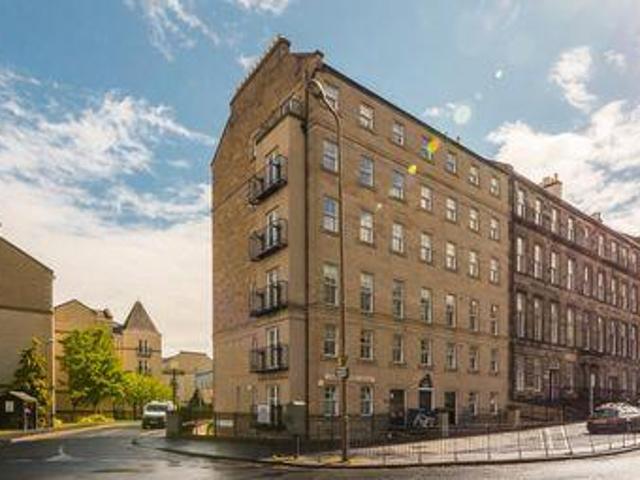 2 Bedrooms Flat for sale in 26/6 Annandale Street, Edinburgh EH7