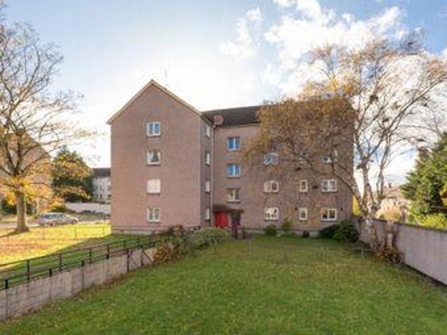 2 Bedrooms Flat for sale in 26/9 Hoseason Gardens, Edinburgh EH4