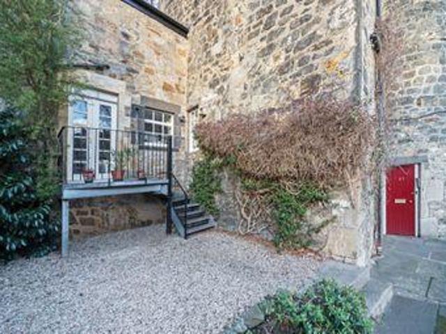 2 Bedrooms Flat for sale in 27/2 Dean Path, Edinburgh EH4