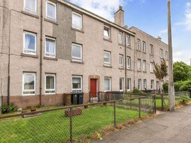 2 Bedrooms Flat for sale in 29/4 Pilton Drive North, Edinburgh EH5